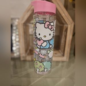 Hello Kitty | Dining | 24oz Hello Kitty Pink Top Plastic Water Bottle | Poshmark